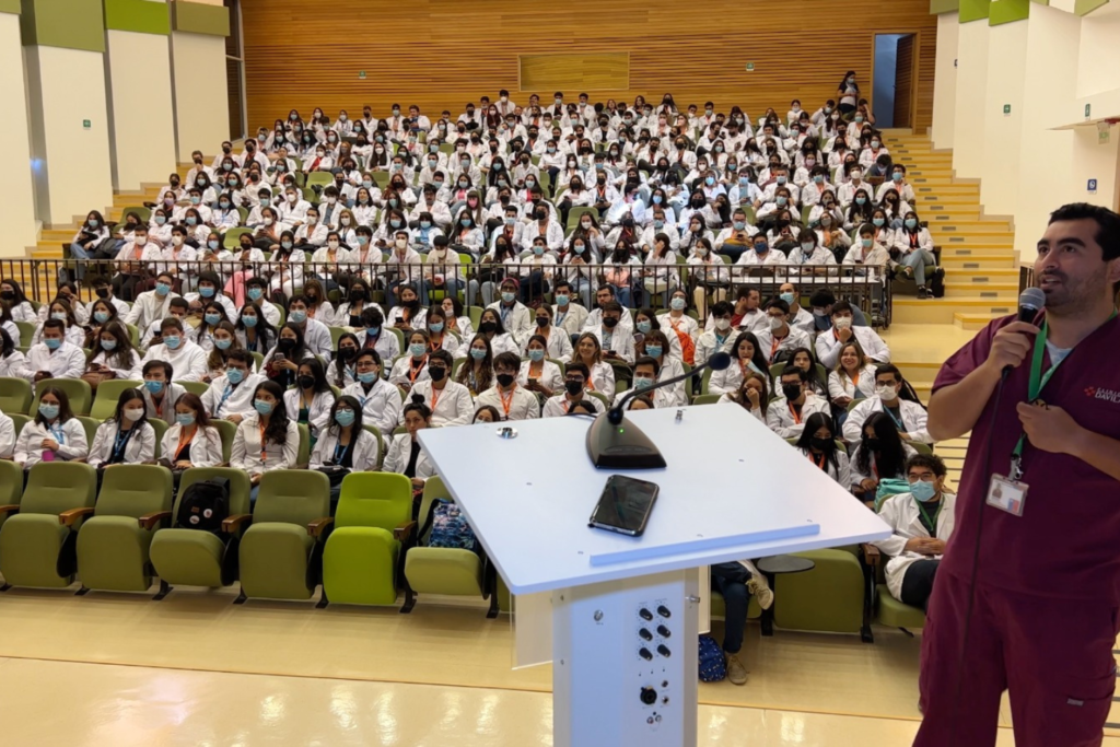 Estudiantes de Medicina UOH recibieron inducciones en el inicio de sus ...